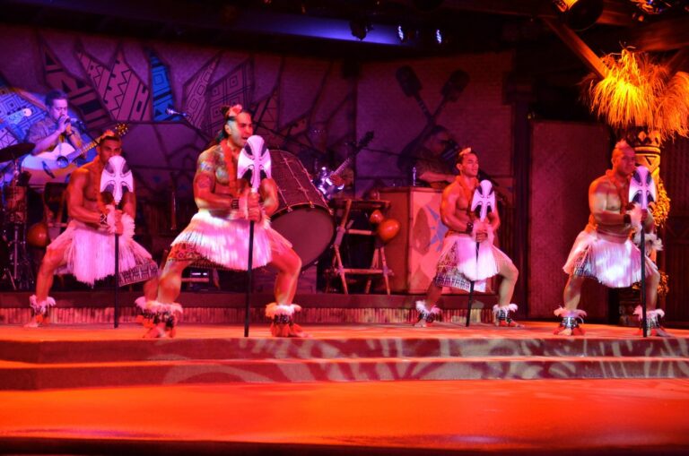 Unveiling the Aloha Spirit: The Cultural Heartbeat of Hawaii - Hawaii ...